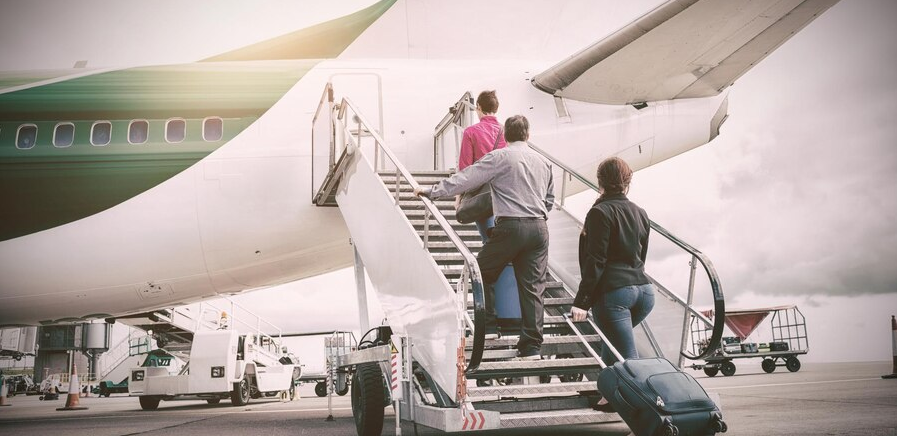 O preço da passagem aérea vai cair? Conheça plano do governo